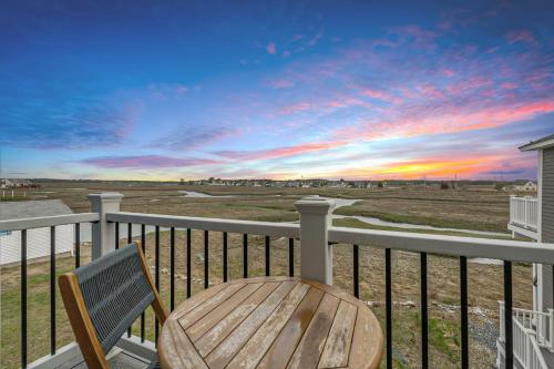 Sunset Views Balcony Marsh Views Ac - Hampton Beach, NH