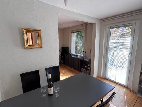 Seeglueck Hausle - Charmantes Ferienhaus Mit Innenhof In Zentraler Altstadtlage Von Konstanz - Kreuzlingen