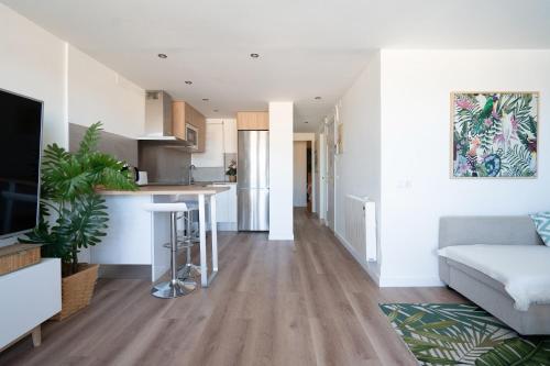 Castelldefels - Apartment - Sleeps 4 - Beach Side - Castelldefels