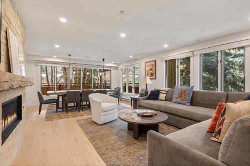 Little Nell Condo 10 - Aspen, CO
