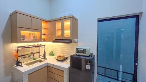 Omah Gedongan Homestay - Surakarta