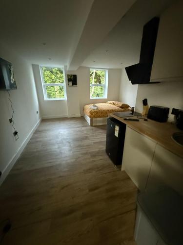From £63 - Comfy and Affordable Studios 20 minutes to London Bridge