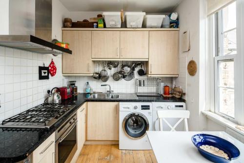 Stylish Central London Flat Near Tower Bridge - London Bridge Station