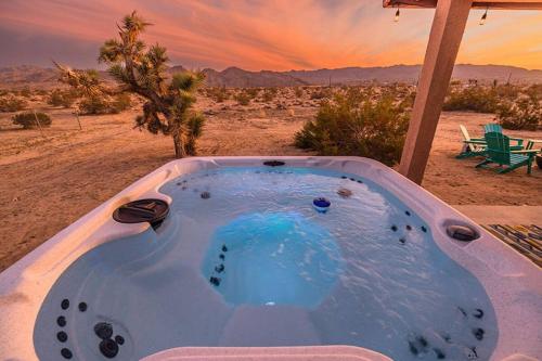 Casa Del Sol-mountain View 3br Home W Pool Hot Tub - Joshua Tree, CA
