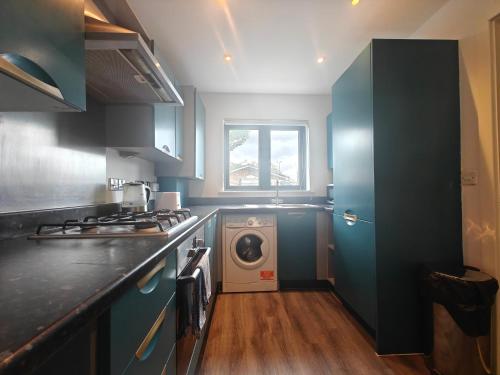 Park Central 4 Double Bedroom House In Birmingham City Center - Birmingham