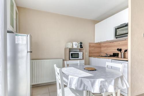 Guestready - Sleek & Sunny Comfort Near The Tram - Gare de Lyon-Perrache