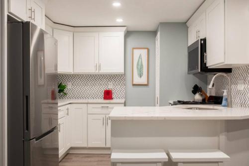 Wonderful Back Bay 1 Bed With Short Walk To Fenway - Burlington, MA
