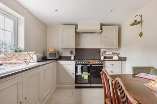 A Charming Cottage, Christow Dartmoor National Park - University of Exeter
