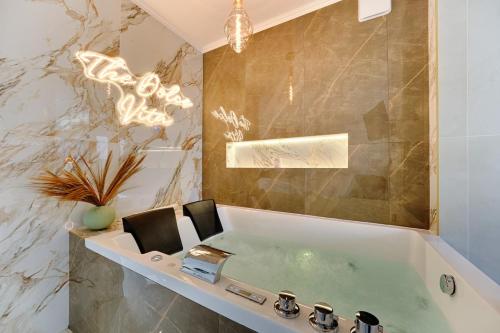 Luxury Dolce Jacuzzi - Alfortville