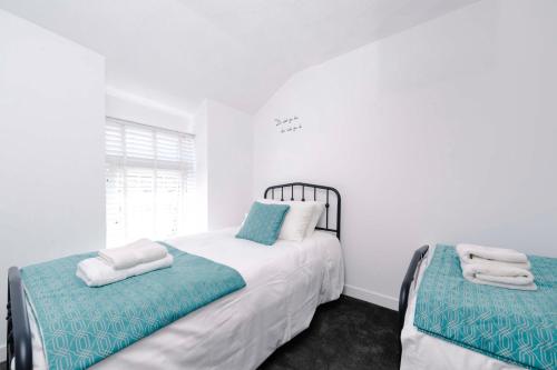 Erin's Cottage in Merthyr Tydfil from £40pp - Book Now