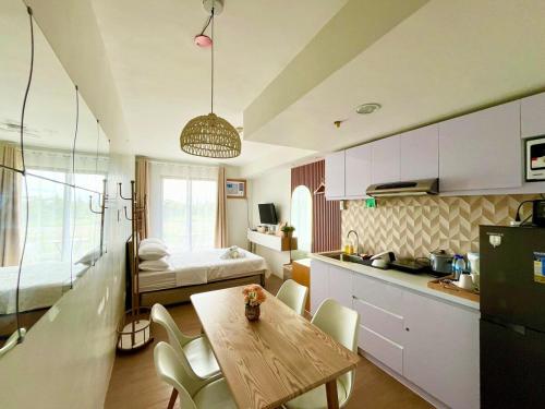 Casa Diana @ Pine Suites Tagaytay, Free Wi-fi - Tagaytay