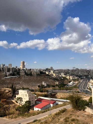 Serene Double Bedroom With Private Balcony - Amman
