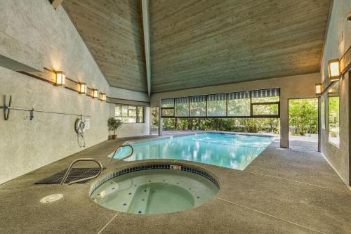 Perch - Bellevue Retreat - Kirkland, WA