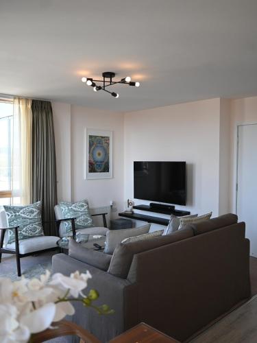 Spacious Seaside Apartment With Terrace, Kemptown - Brighton and Hove