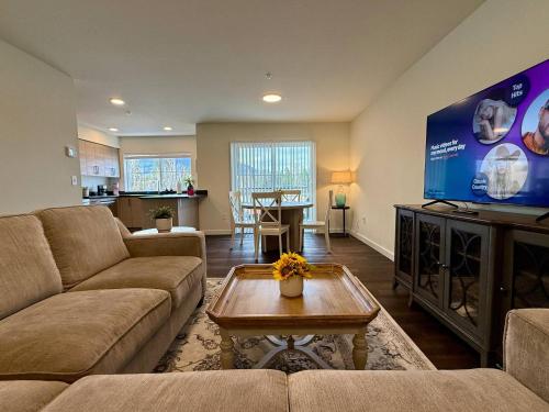 Homestead Village - Two Bedroom Condo Balcony - Sandpoint, ID
