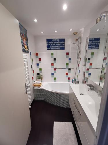Espace Prive, Balcon Vue Montagnes Pour 1 A 4 Personnes - Grenoble