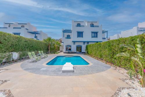 Sahlhasheesh Villa With Heated Pool And Jacuzzi - Hurghada