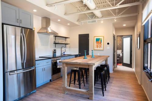 Luxury In The Heart Of Historic Downtown Santa Fe 1050 Sq Ft - Lake Katherine, NM