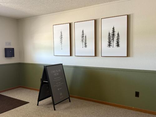 The Trail Inn - Stanton, Ia - 620 Halland Ave - 아이오와