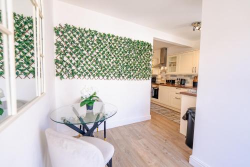 New 2br Home Comfy And Spacious - Cardiff