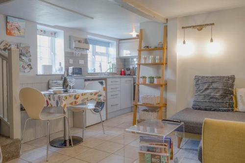 Lobsterpot Cottage -Traditional Fishermans Cottage - Crabpot Cottages, Sheringham - Sheringham