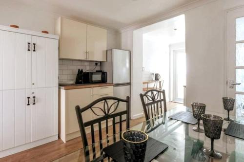 Stylish 2bd Family Hideaway In Dover - Dover