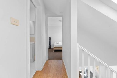 Manly Flow - Cosy Beachside Stay Near Dining & Ferry - 曼利議會