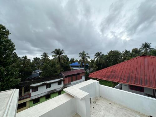 Db Guest House Arimpur - Unmarried Couples And Stag Groups Not Allowed - 트리수르