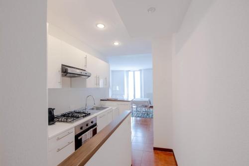 Just Urban Stays - Bright 1br Apt 5 Floor In The Center - Metro M2 And M4 - Mailand