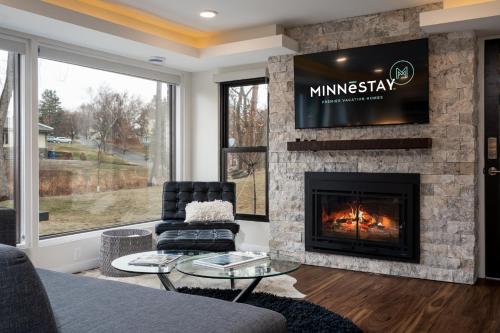 Bassett Creek Retreat - Maple Grove, MN