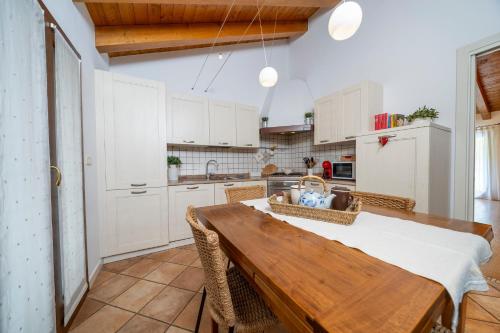 Guesthost - Lovely Apartment X6 With Balcony - Palmanova, Udine, Italien