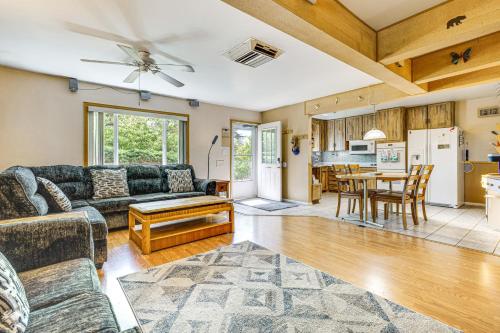 Near Family-friendly Attractions: Northglenn Home! - Broomfield
