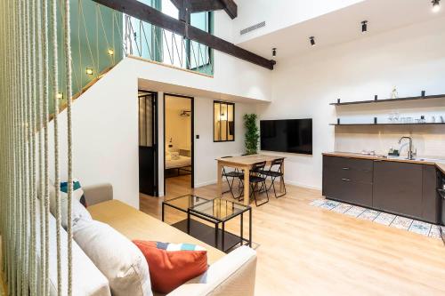 Loft Spacieux Pour 10 Personnes Avec Terrasse - Nice