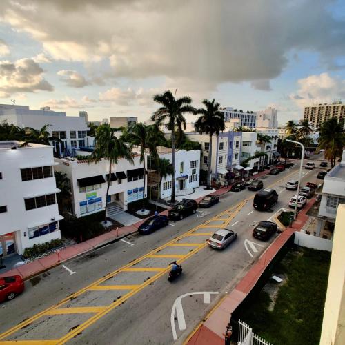 South Beach And Collins, Parking Included - South Beach, FL