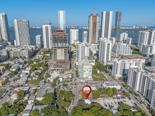 From $53pp - Studio 01 in Edgewater - 10 mins walk to Wynwood, Miami, FL