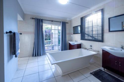 Pelican Palms Luxury House Jeffreys Bay - Jeffreys Bay
