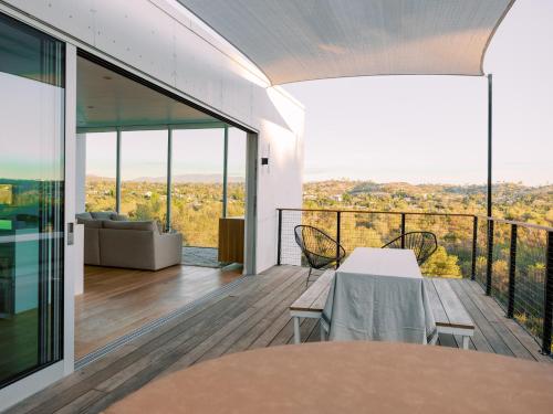 Glass Home With Views, Hot Tub, Free Ev Charging! - Imperial Beach, CA