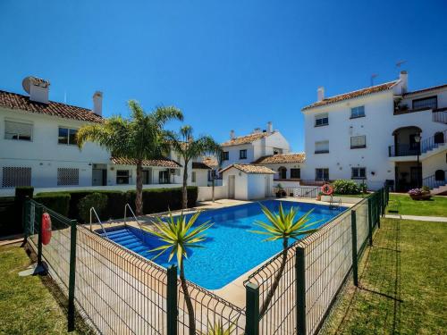 Ground Floor Near The Beach - Calahonda