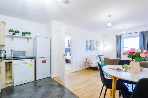Paradise Oasis - 2bed Gem, Free Parking & Netflix, Near Centre - Coventry