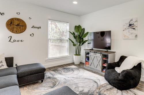 Walk To Downtown & Seneca Lake: Updated Retreat! - Geneva, NY