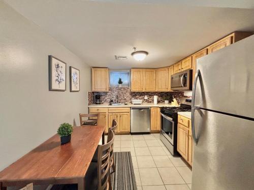 Free Parking Cozy 2 Bedroom Unit Near Nyc - North Bergen, NJ