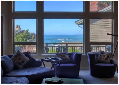Bristol By The Sea - Cambria, CA