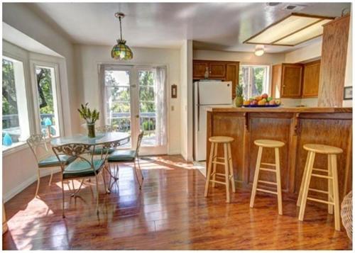 The Brocklebank House - Cambria, CA