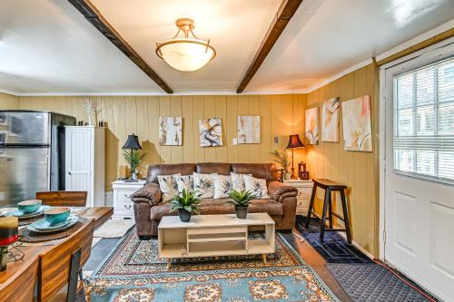 1 Mi To Dtwn: Fayetteville Studio W/ Patio - Fayetteville, NC