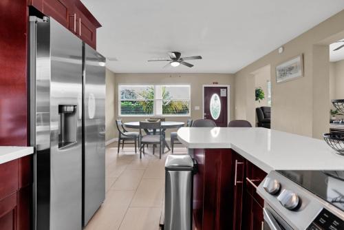 Home Away From Home - Miramar, FL