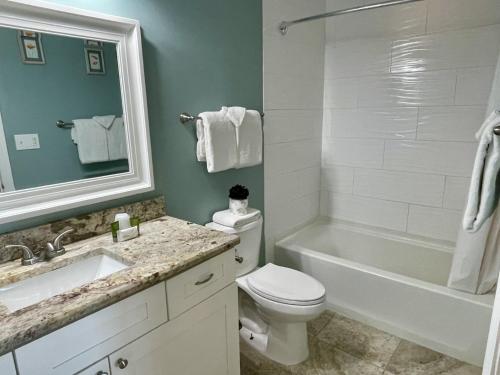Beachgate Condo Suites And Hotel 233 Condo - Port Aransas, TX