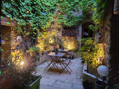 Chambres D Hotes Le Clos Des Vins D Anges - Lagrasse