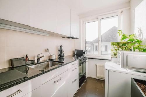Modern Apartment With Balcony In Zurich Center A Hoh - Self Checkin - Zurich