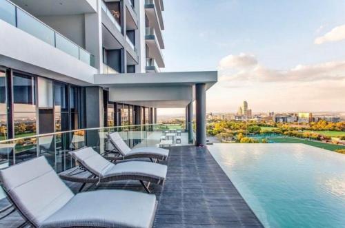 Ilovo Central Executive Studio - Sandton