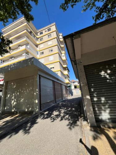 Dibra Home Near City Center Of Shkodra - Shkodër